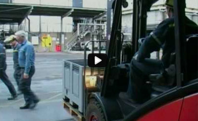 15 Forklift Safety Tips [Industry Expert Advice for Safe Operation]